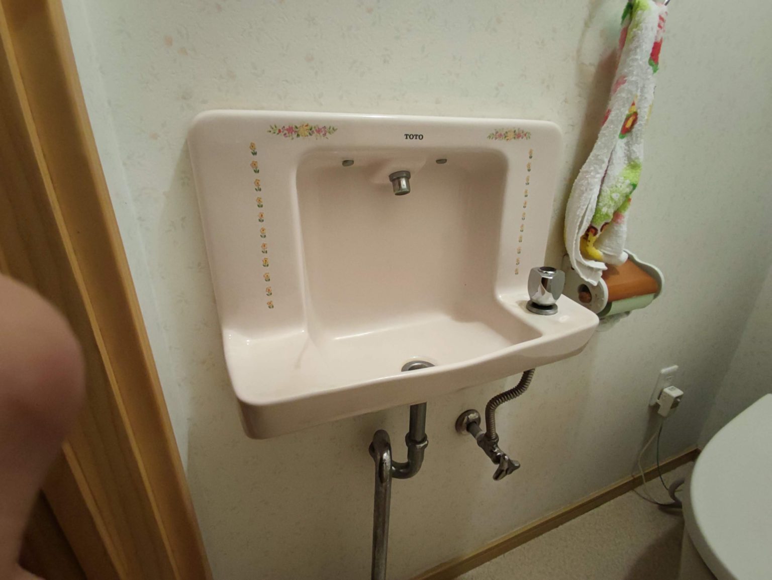 TOTOのトイレ手洗器（L590系）のバルブ部を交換してきました | 相模原市南区のリフォーム専門店 小嶋ライフ